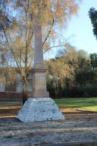 First Gold Discovery | Monument Australia